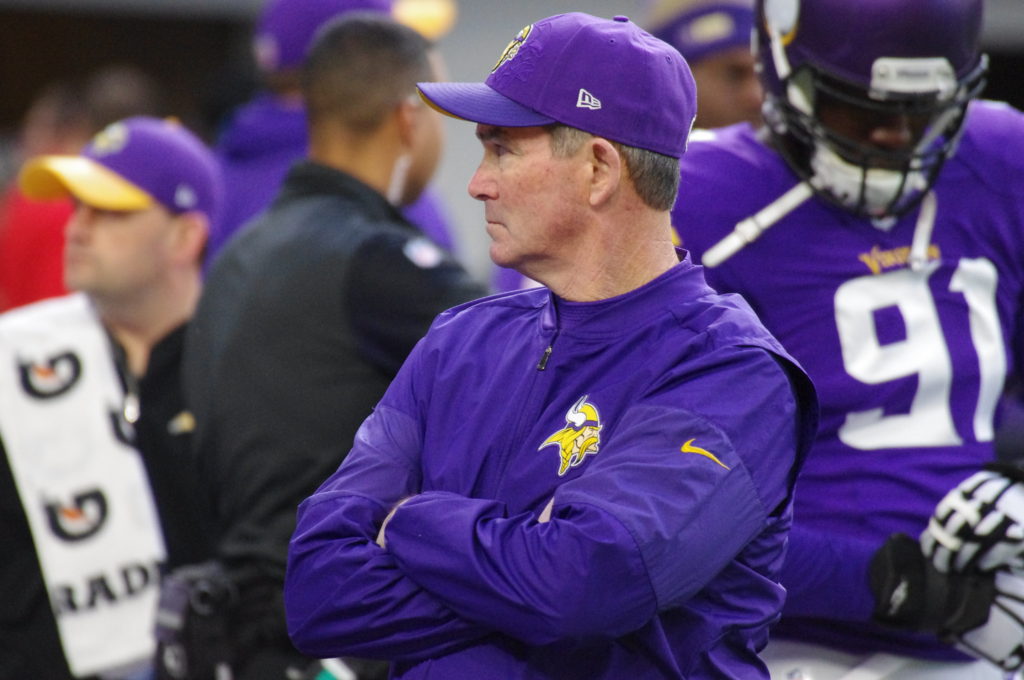 MINI-CAMP: Zimmer Continues His Coaching Evolution - Zone Coverage