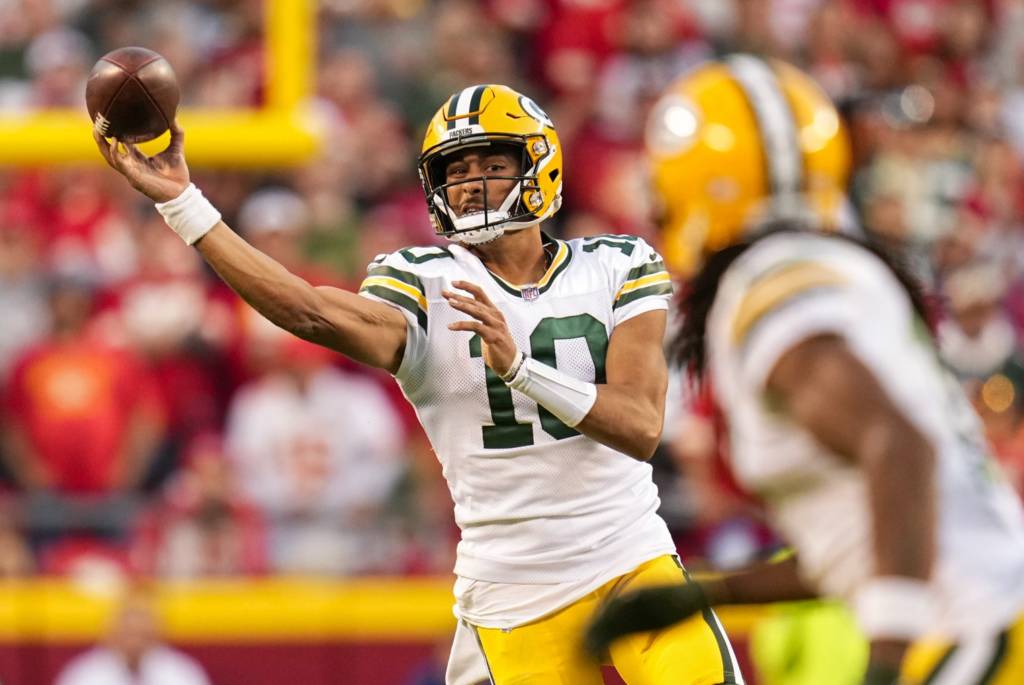 Analyzing Every Jordan Love Interception In the NFL - Zone Coverage