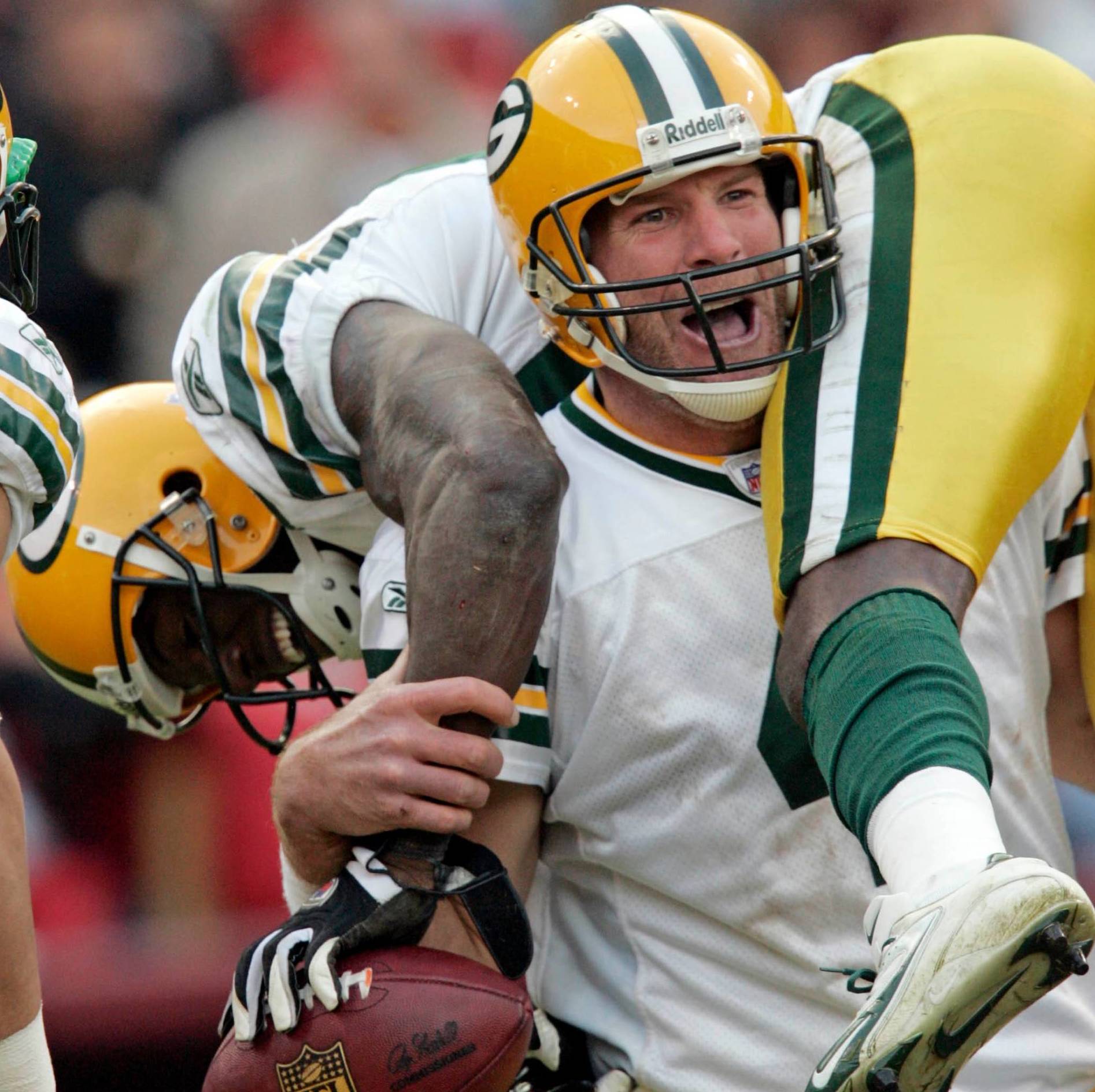 Even Green Bay Is Turning On Brett Favre - Zone Coverage