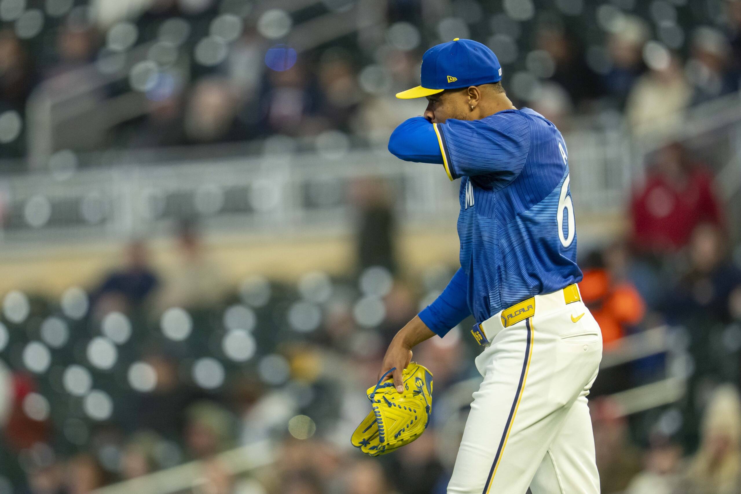 There Are Two Jorge Alcalas In Minnesota's Bullpen - Zone Coverage
