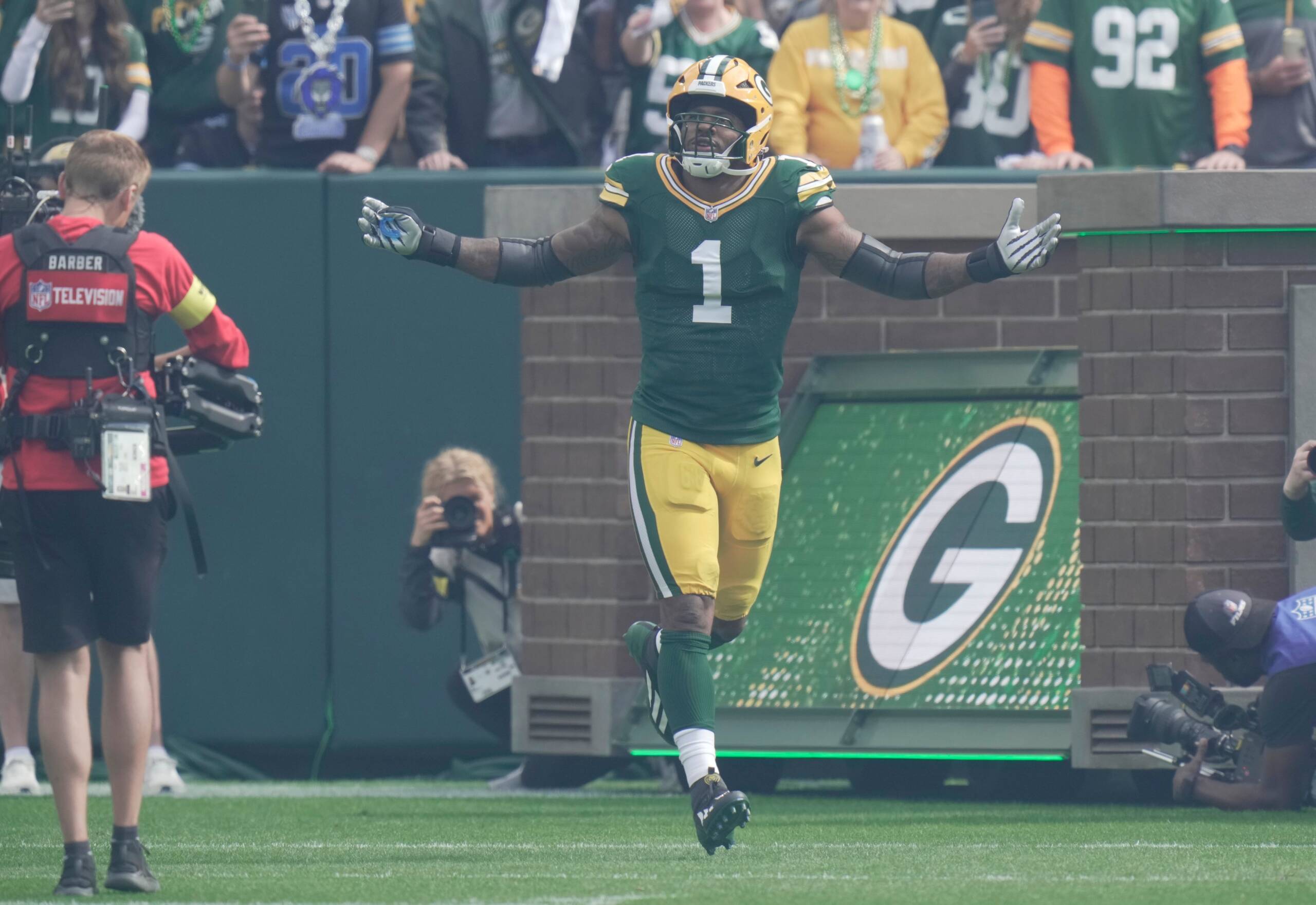 Green Bay's Dominant Force Will Meet An Immovable Object In Cleveland ...