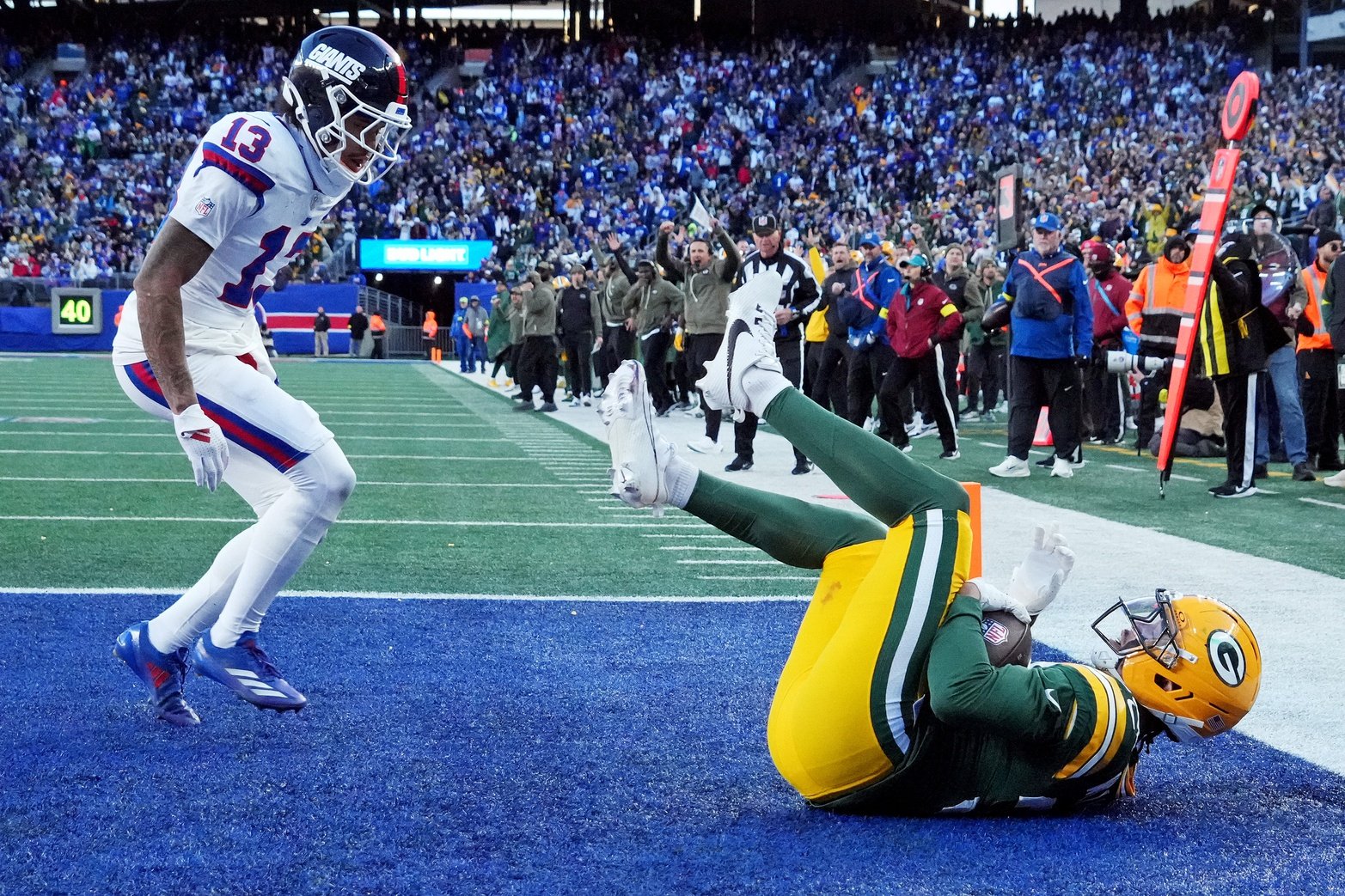 Evan Williams Turns Every Run Play Into a Chase Through the Upside Down ...