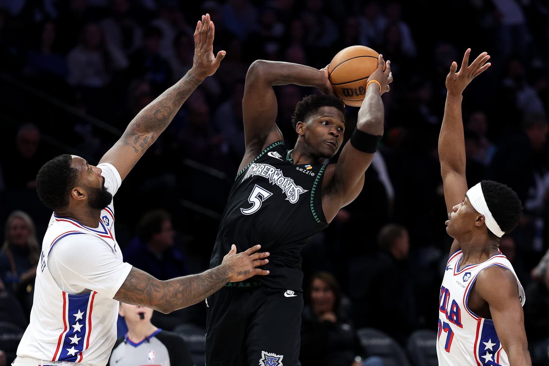 The Wolves' Ball Movement Unlocks Their Defense - Zone Coverage