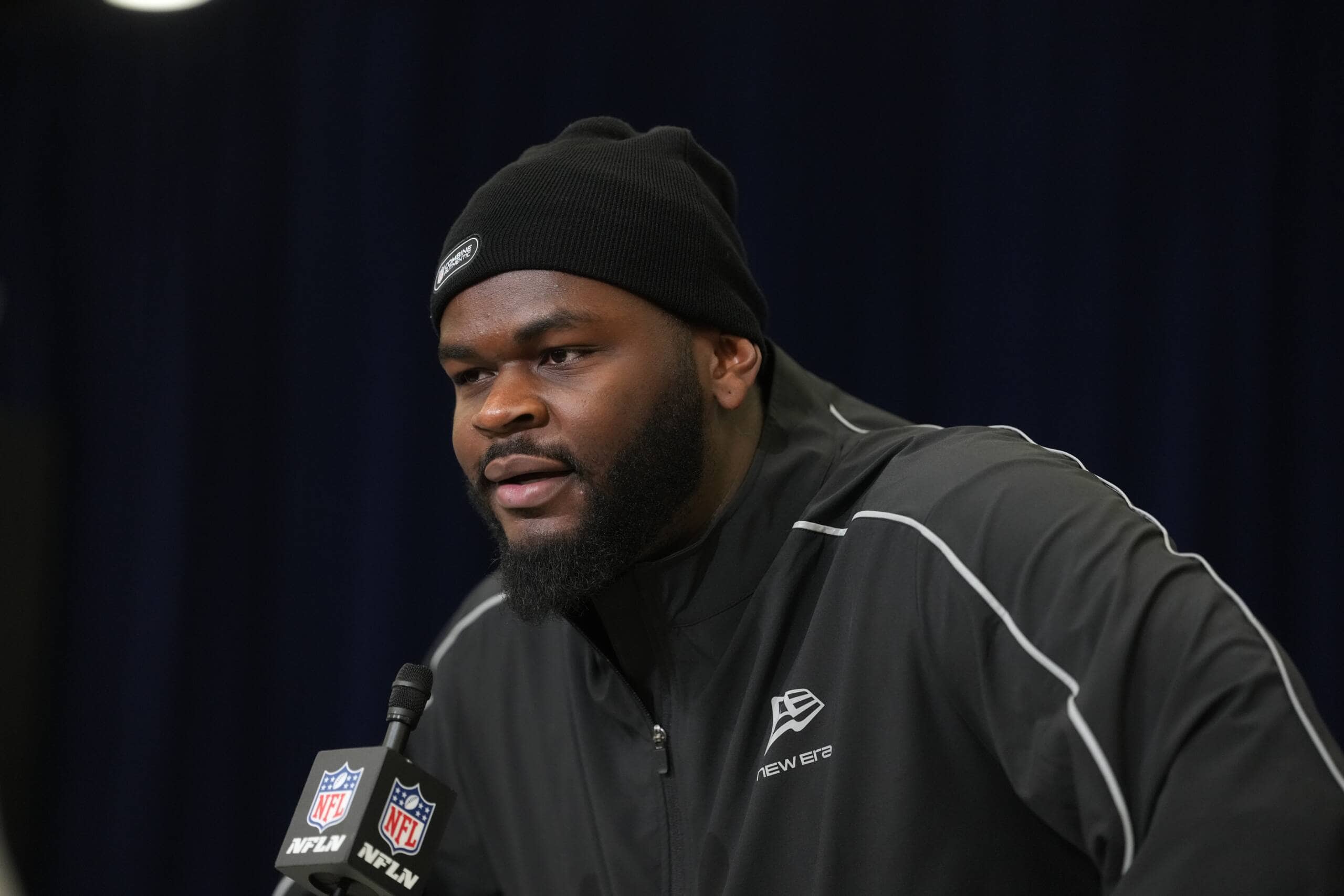 Caleb Banks Can Be A Skeleton Key In Flores' Defense - Zone Coverage