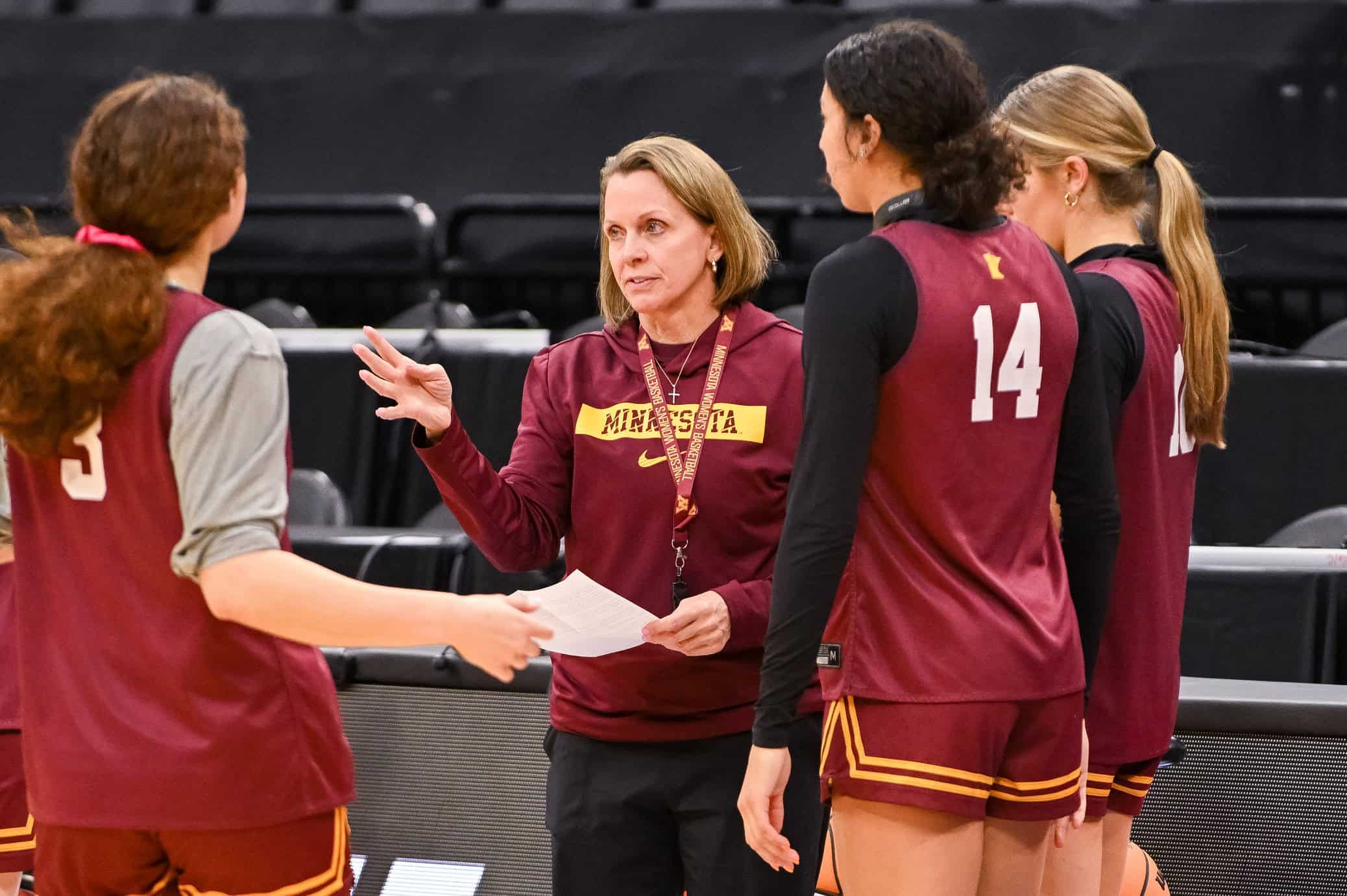 The Gopher Women's Basketball Team's Greatest Skill Is Giving Energy To ...
